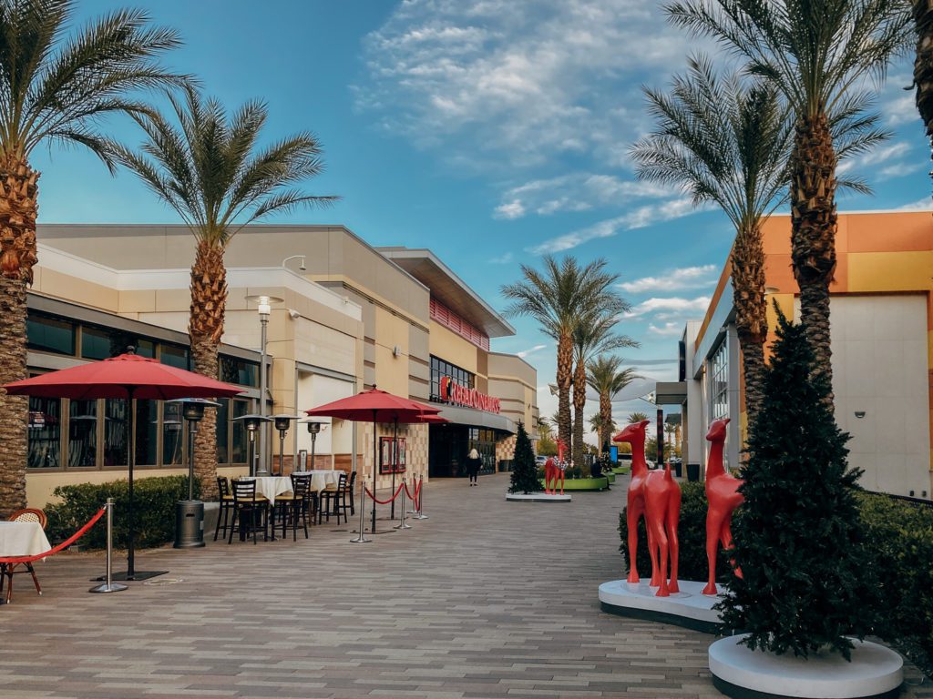 Downtown Summerlin Mall | Charming Outdoor Shopping Center